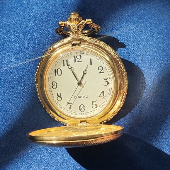 Accessories | Vintage 8s Retro Gold Pocket Watch With White Dial | Poshmark